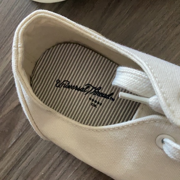 Universal Thread | Shoes | Universal Thread Cream Colored Sneakers ...